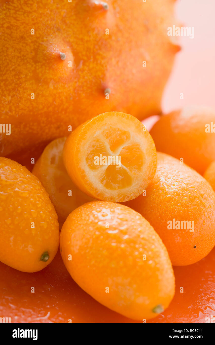 Kiwano and kumquats hi-res stock photography and images - Alamy