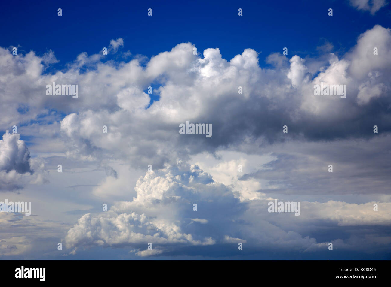 Nimbus Clouds in deep blue polarised sky meteorology Stock Photo - Alamy
