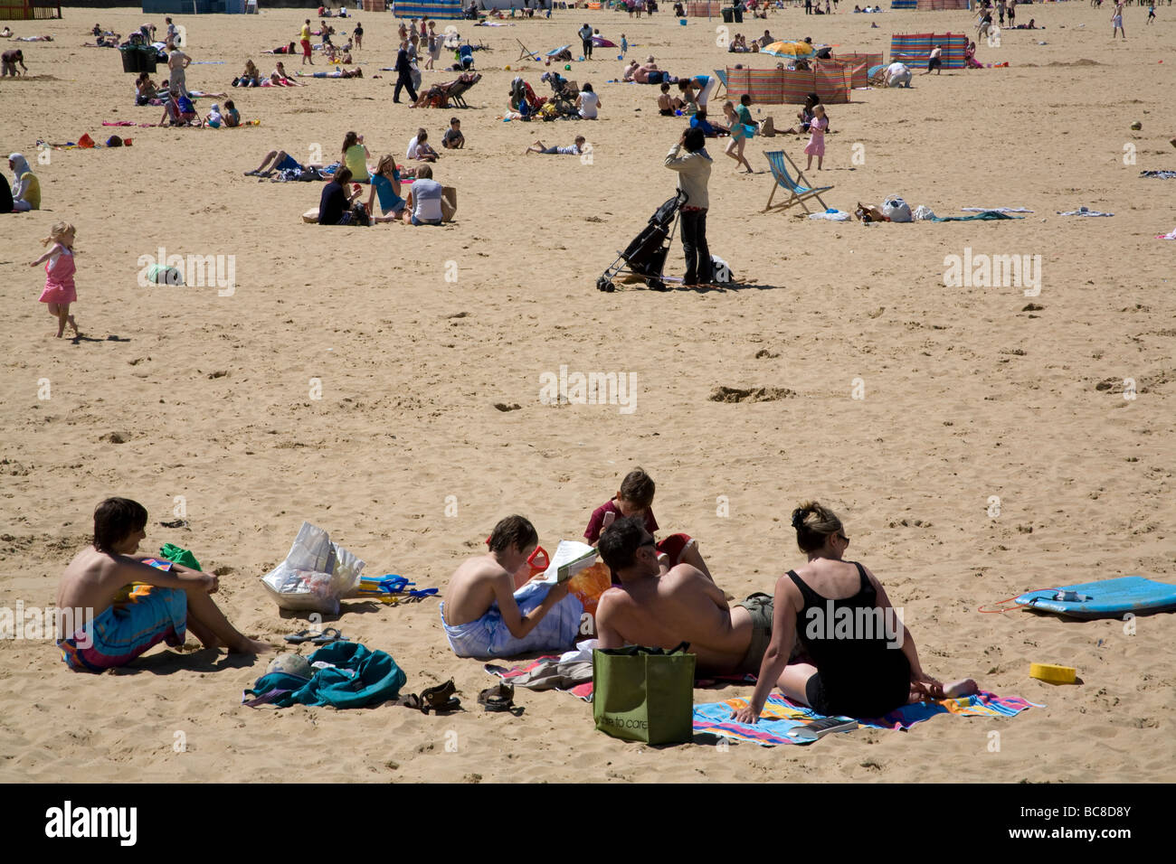 People on the beach in Margate during the UK summer 09 heatwave Kent UK ...