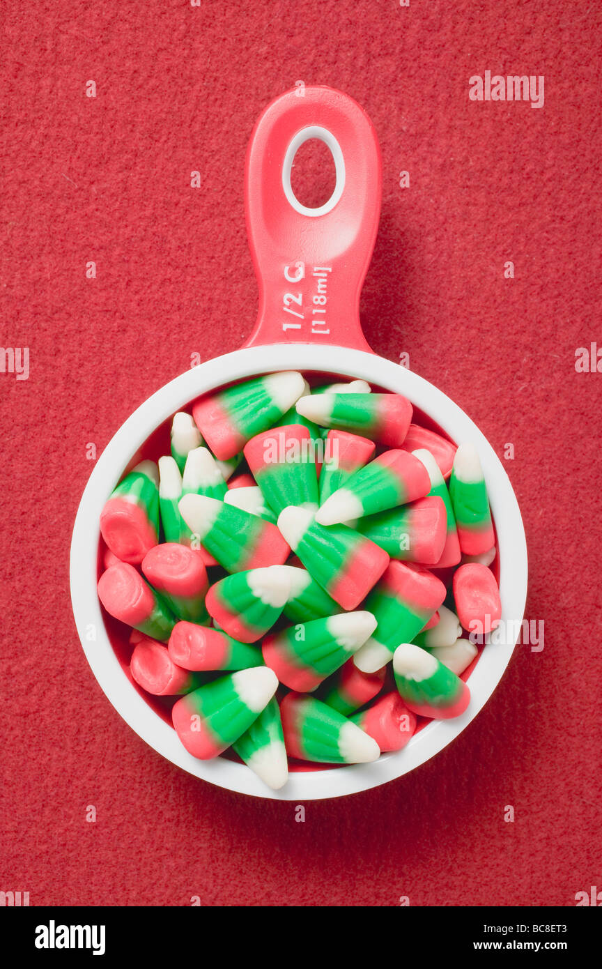 Single candy corn hi-res stock photography and images - Alamy