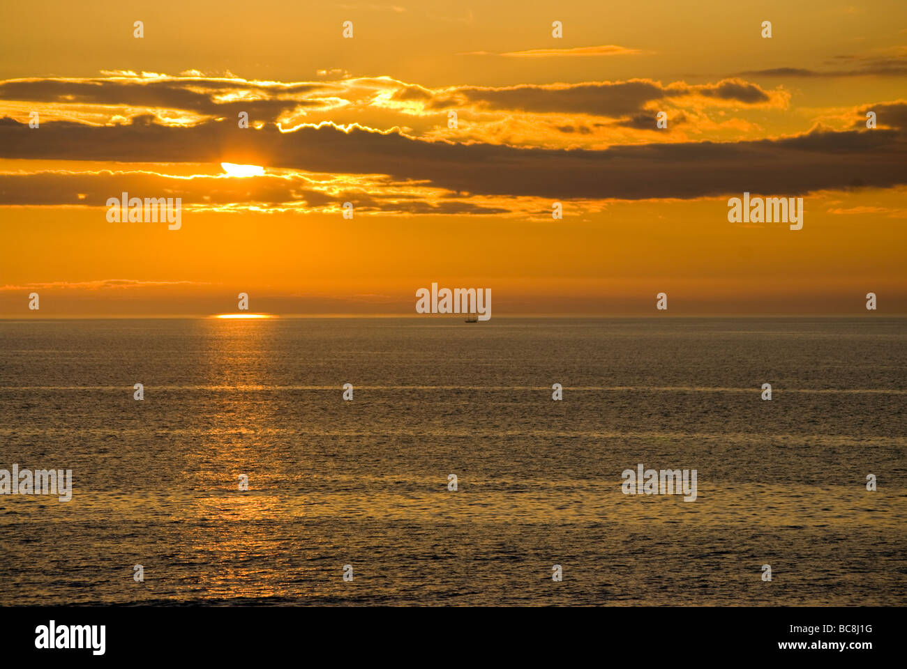 Sunset Over The Bristol Channel North Devon England Stock Photo - Alamy