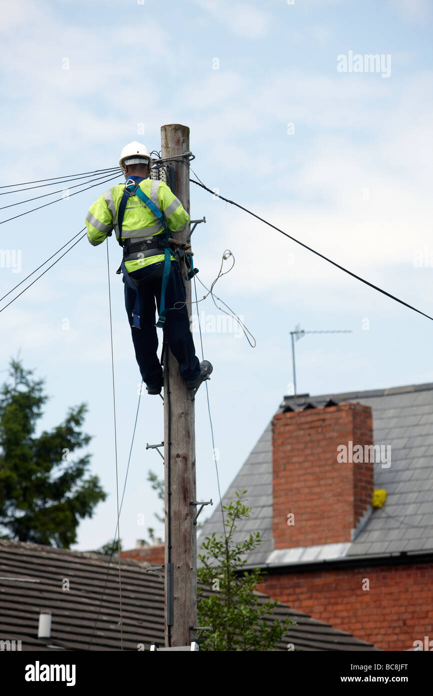 Bt engineer pole hi-res stock photography and images - Alamy