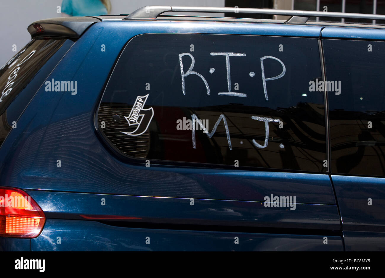 Rest in Peace sign for Michael Jackson Hollywood Blvd Hollywood Los ...