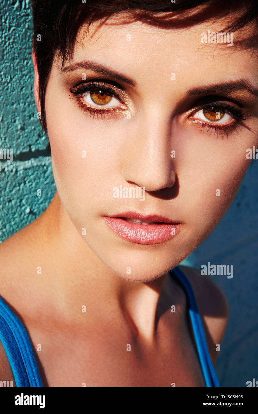 Heat face woman sun urban hi-res stock photography and images - Alamy