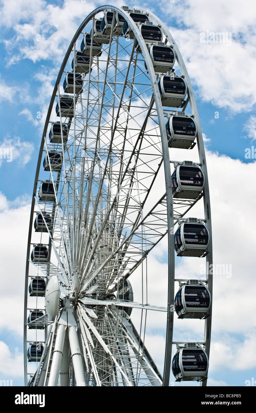 The Windsor Wheel in Alexandra Gardens, Windsor, Berks., UK Stock Photo ...
