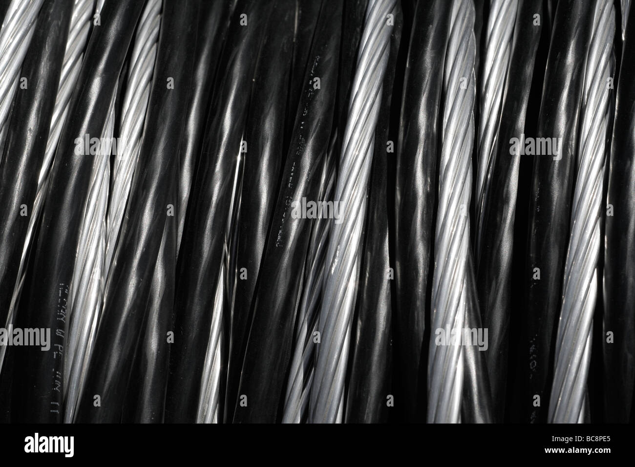 Large gauge cables for electric connection to homes from distribution ...