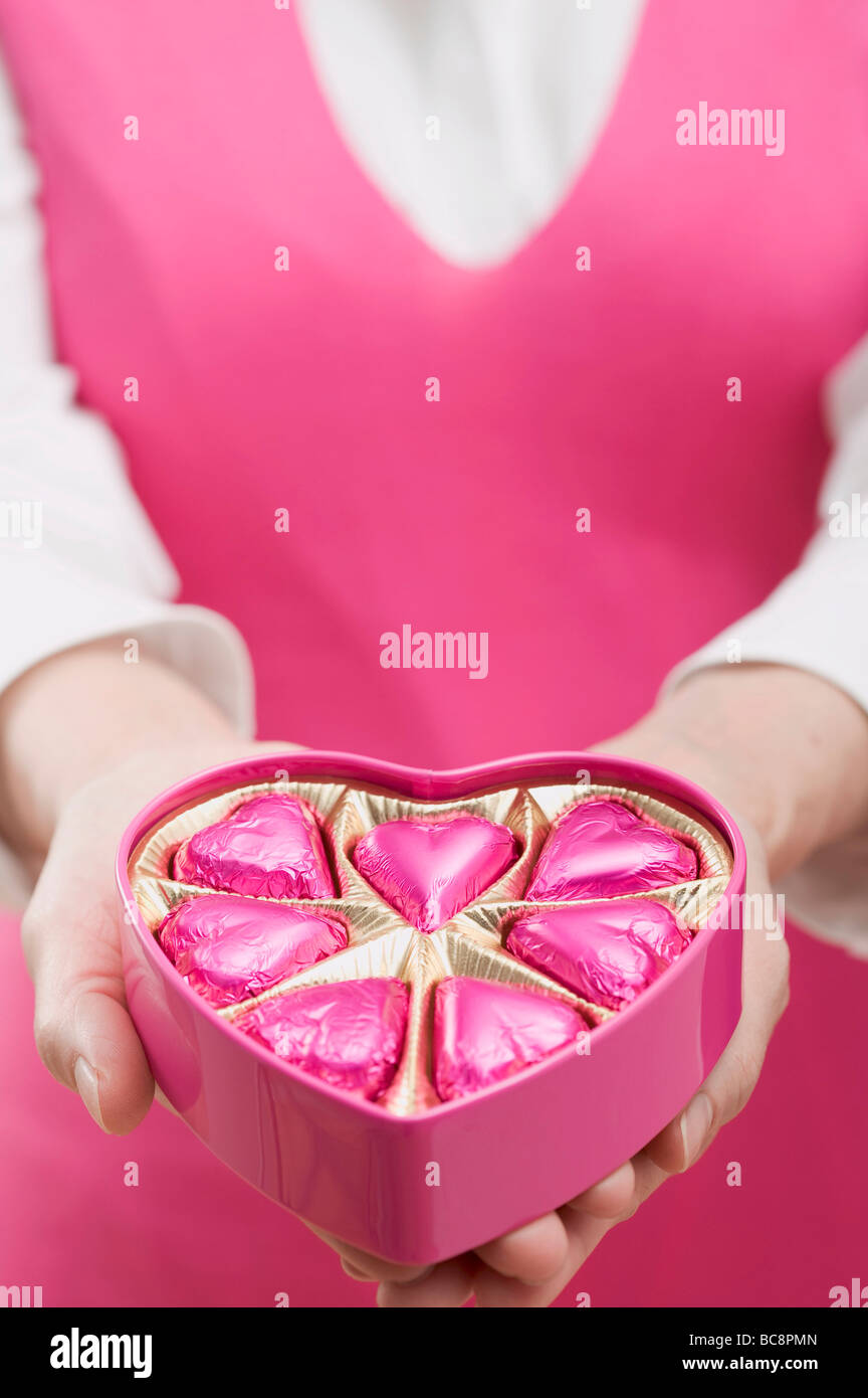 Women packing candy hi-res stock photography and images - Alamy