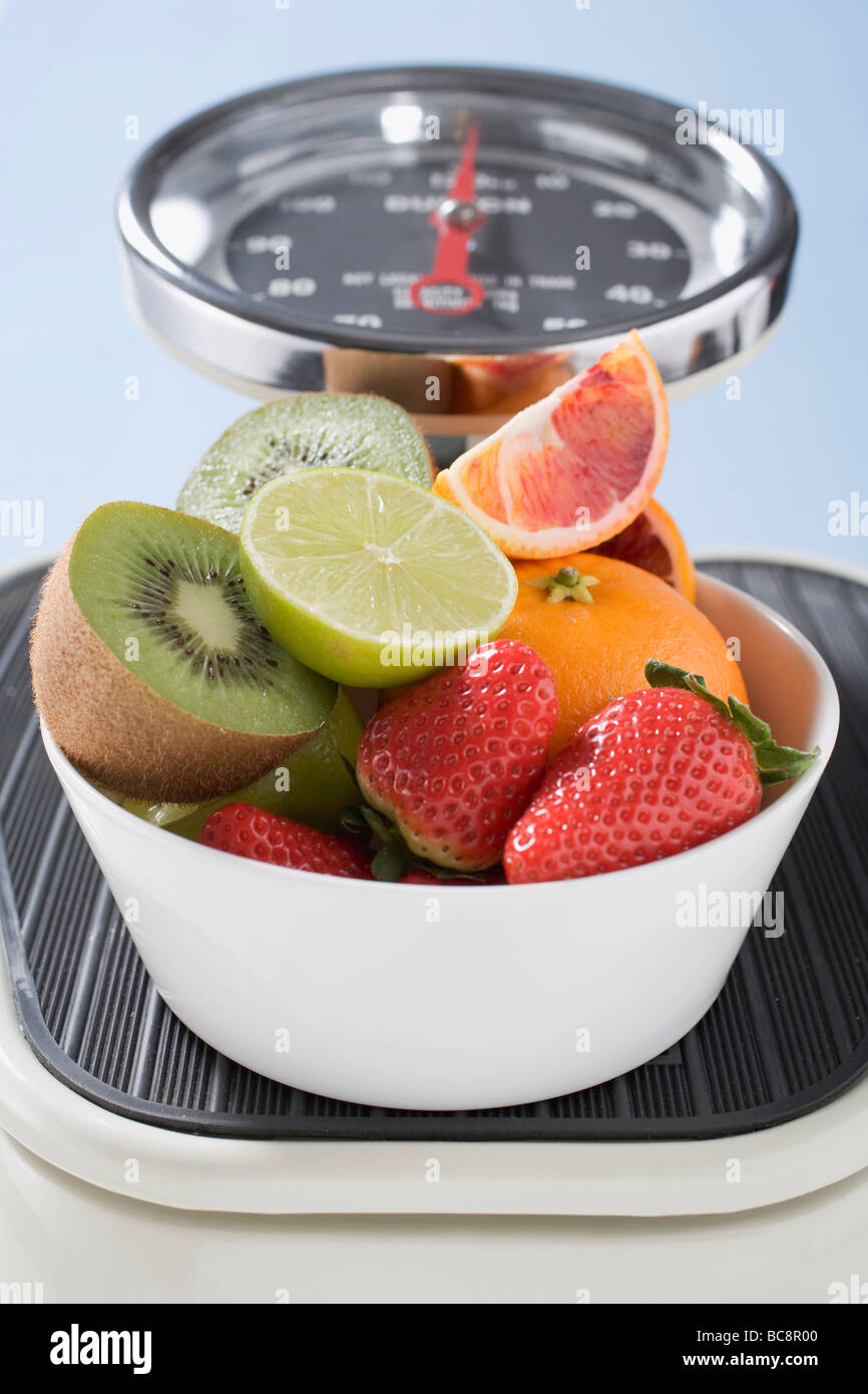 Bathroom scales and nobody hi-res stock photography and images - Alamy