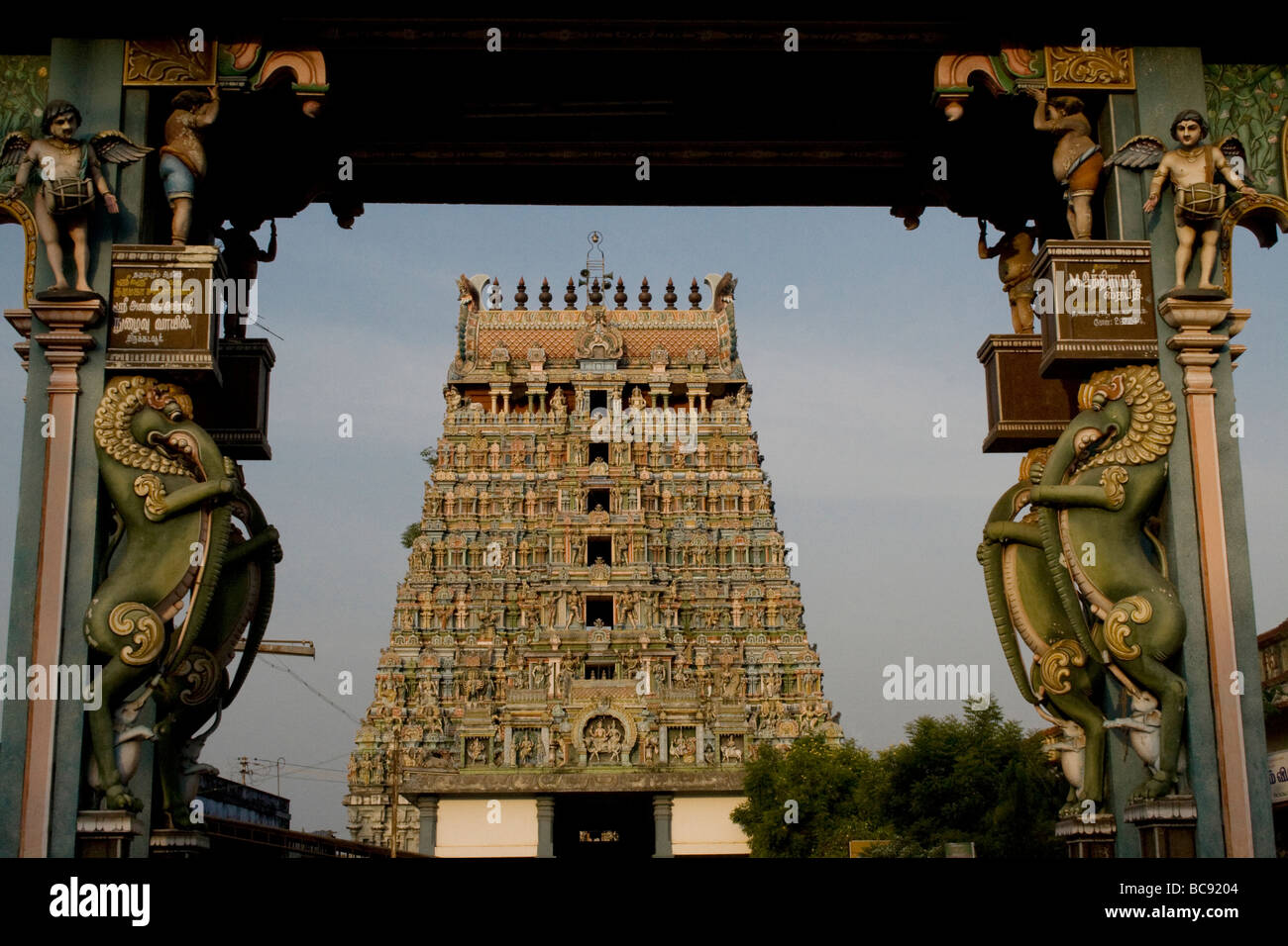 THIRUKADAIYUR TEMPLE TOWER Stock Photo - Alamy