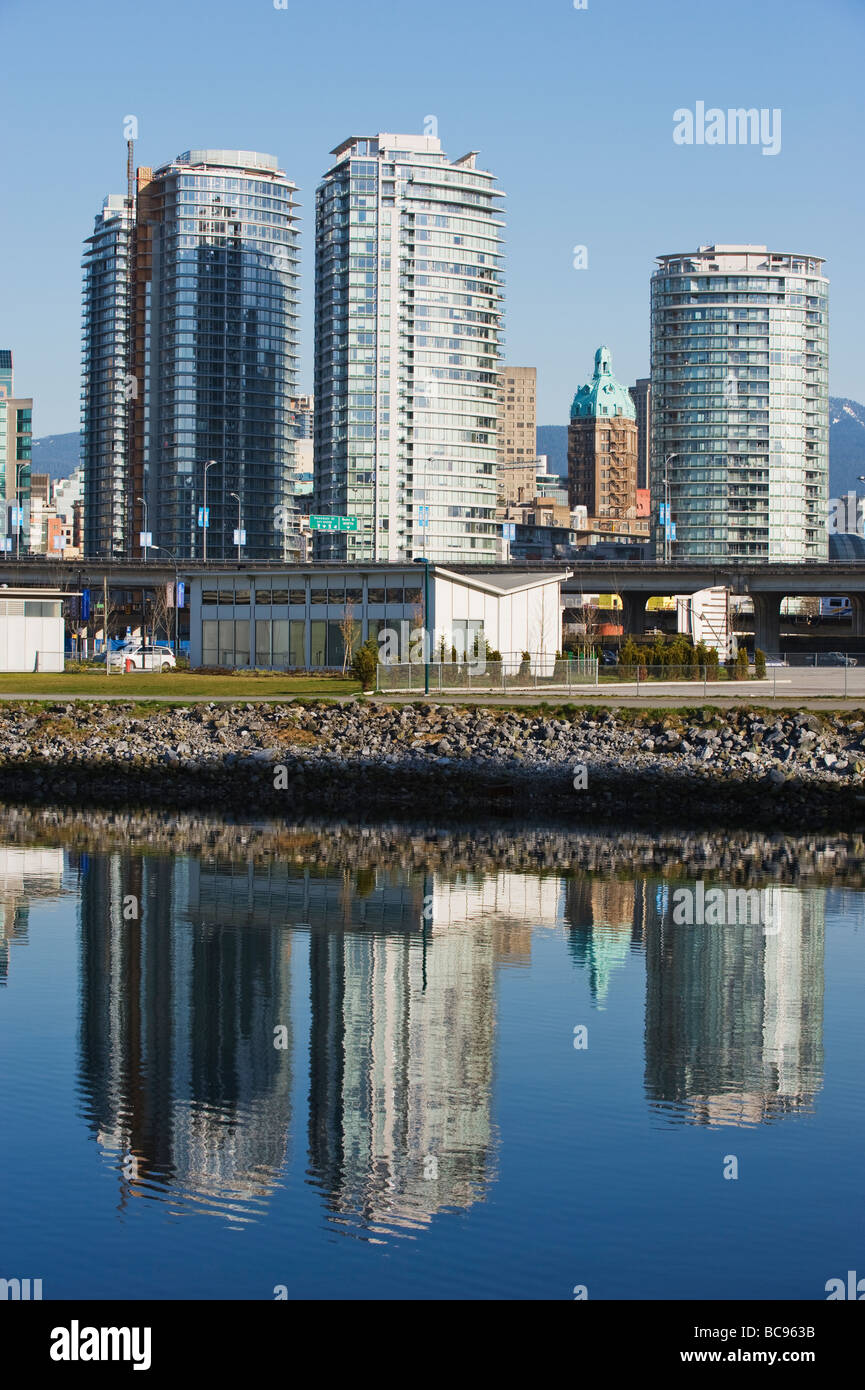 Canada bc vertical hi-res stock photography and images - Alamy