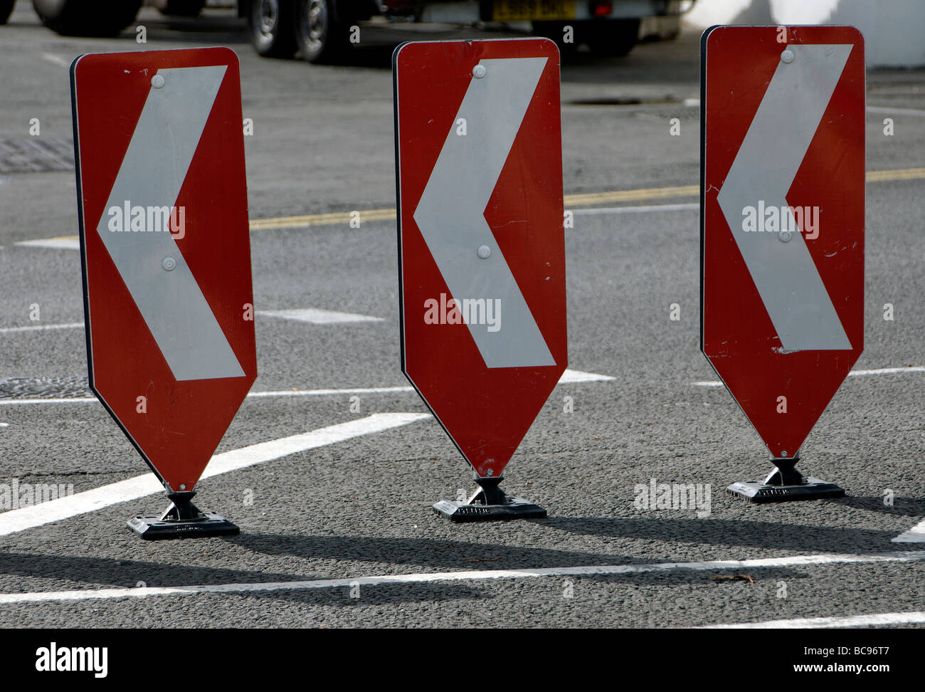 Signs Arrow Pointers Stock Photos & Signs Arrow Pointers Stock Images ...