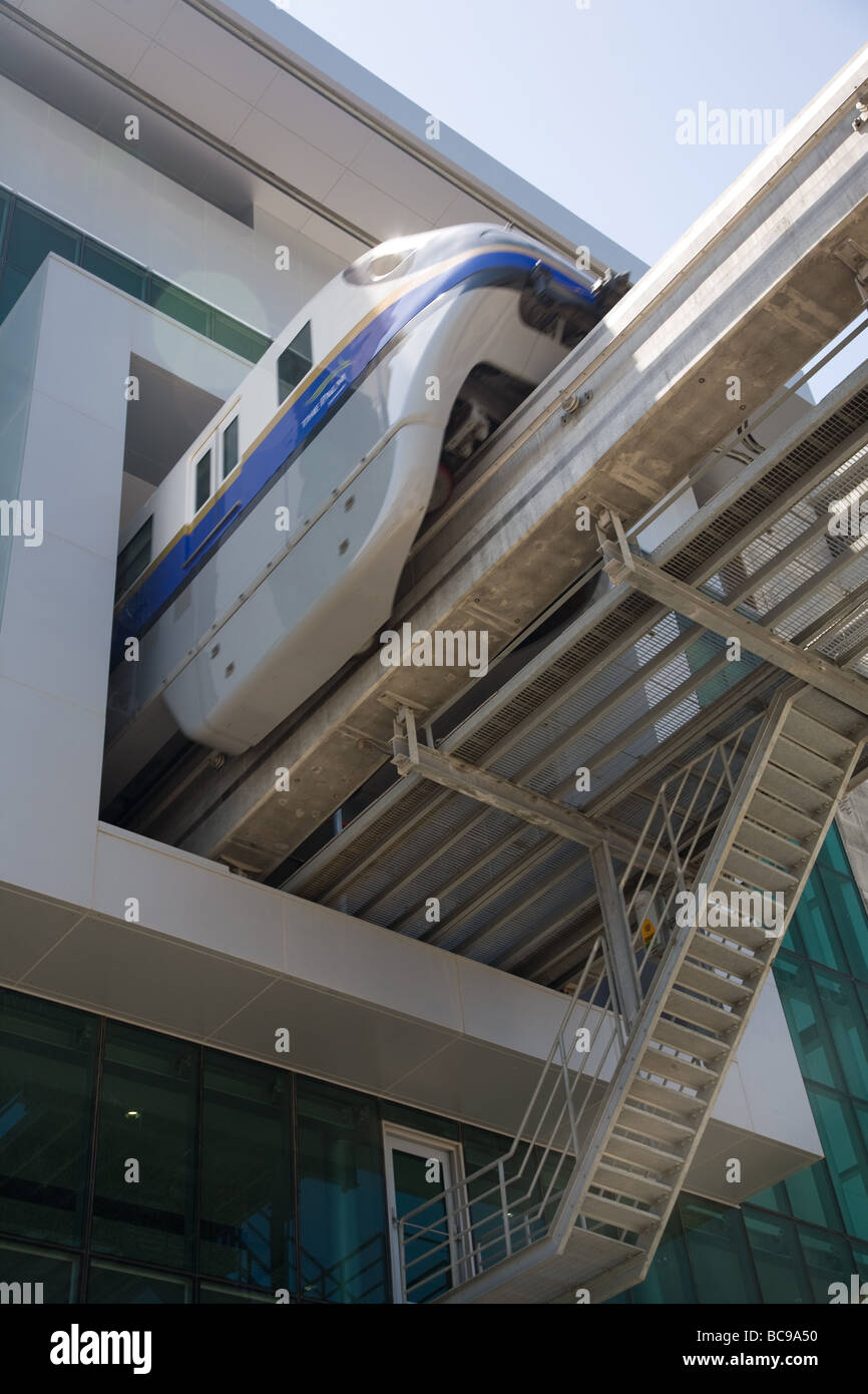 Dubai Palm Jumeirah Monorail Train and Track UAE Stock Photo - Alamy