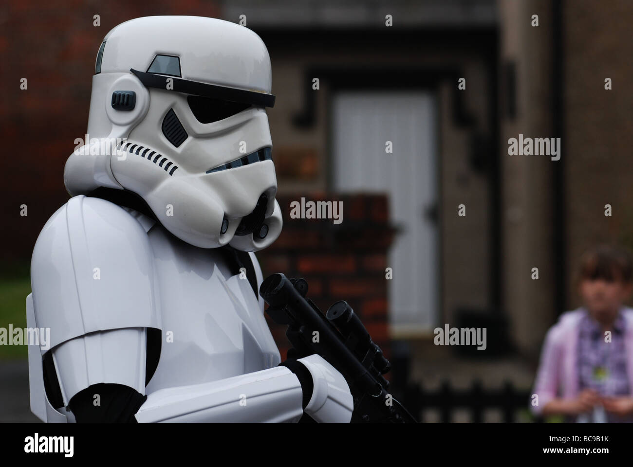 Stormtrooper, people and child Stock Photo - Alamy