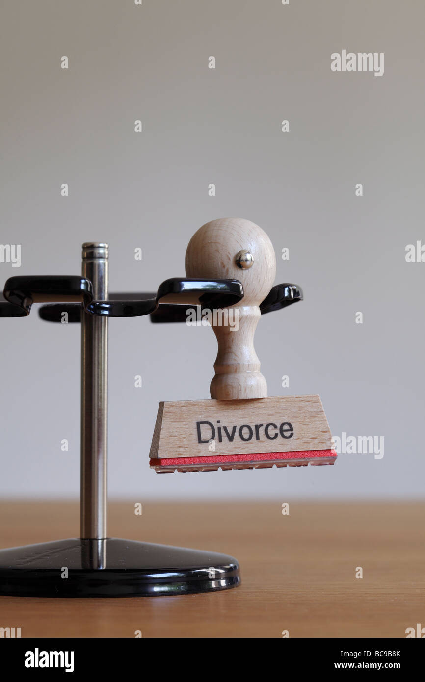 Divorce stamp hi-res stock photography and images - Alamy