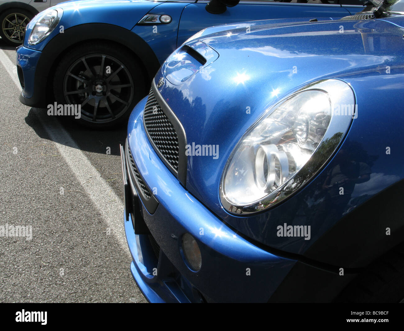 manufacturer's logo on mini car in street Stock Photo - Alamy
