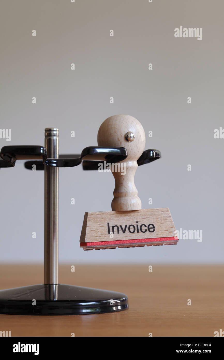 Invoice hi-res stock photography and images - Alamy