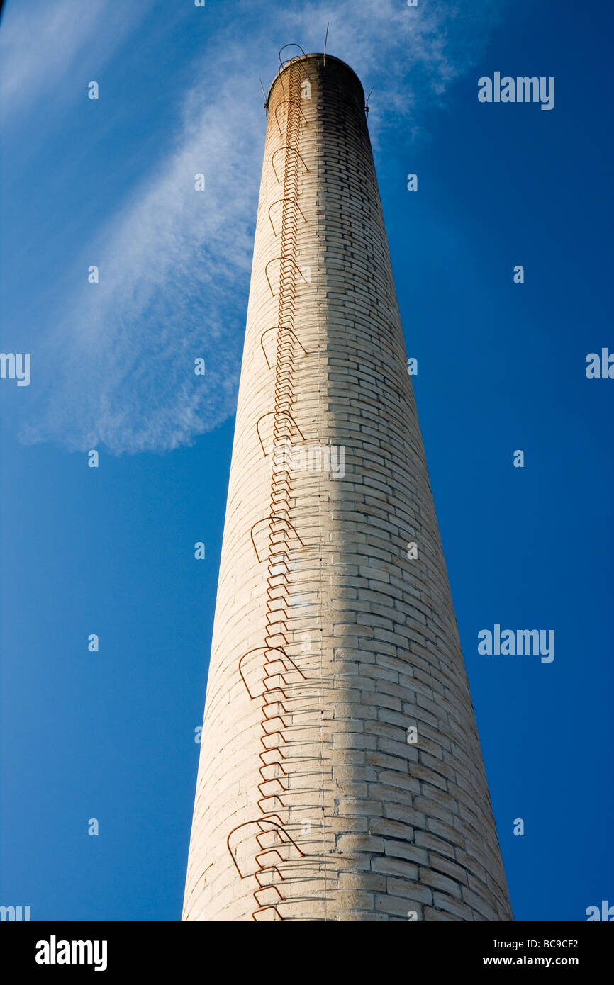 Factory chimney hi-res stock photography and images - Alamy