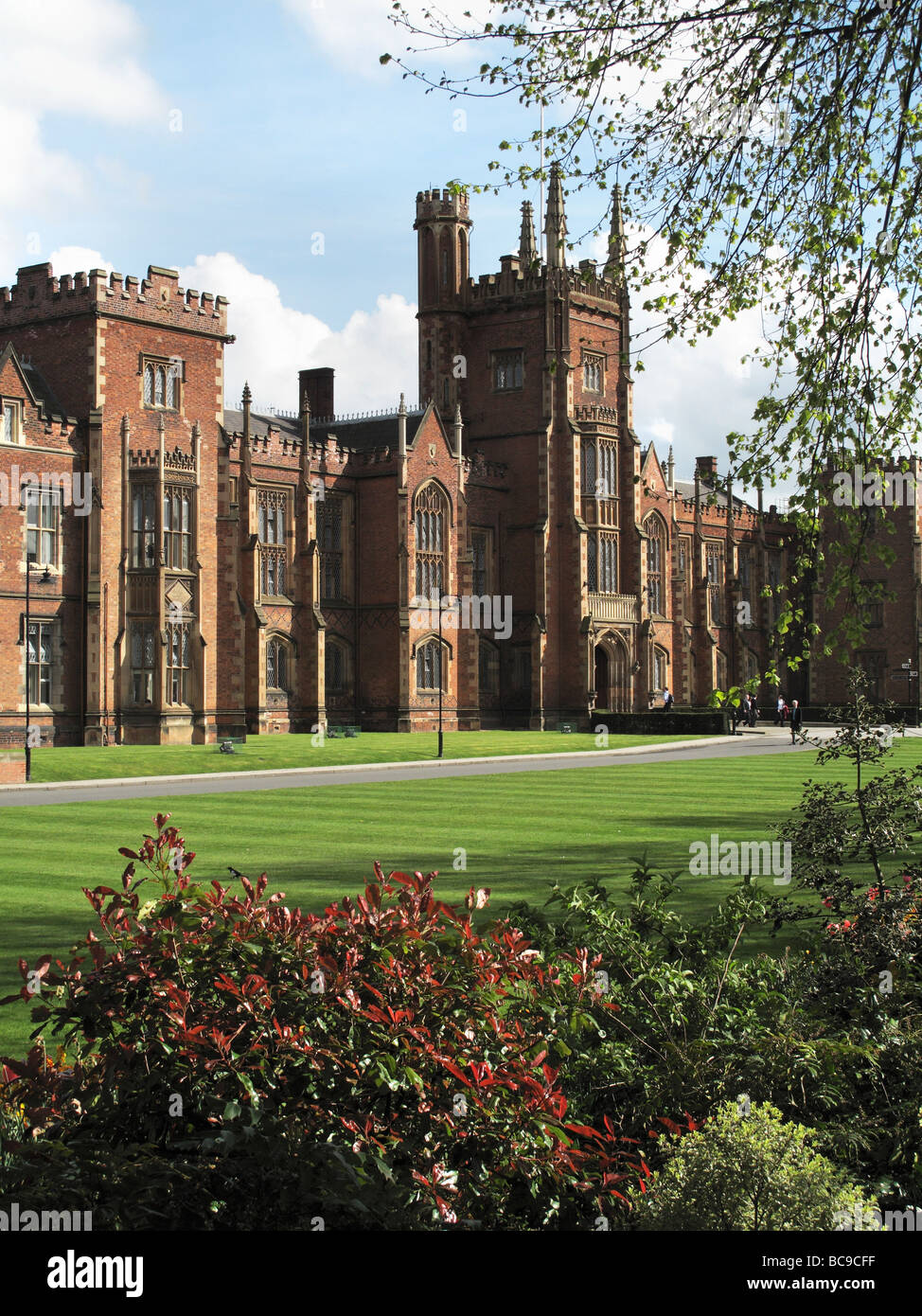 Lanyon Building Queen's University Belfast. Architect Charles Lanyon ...