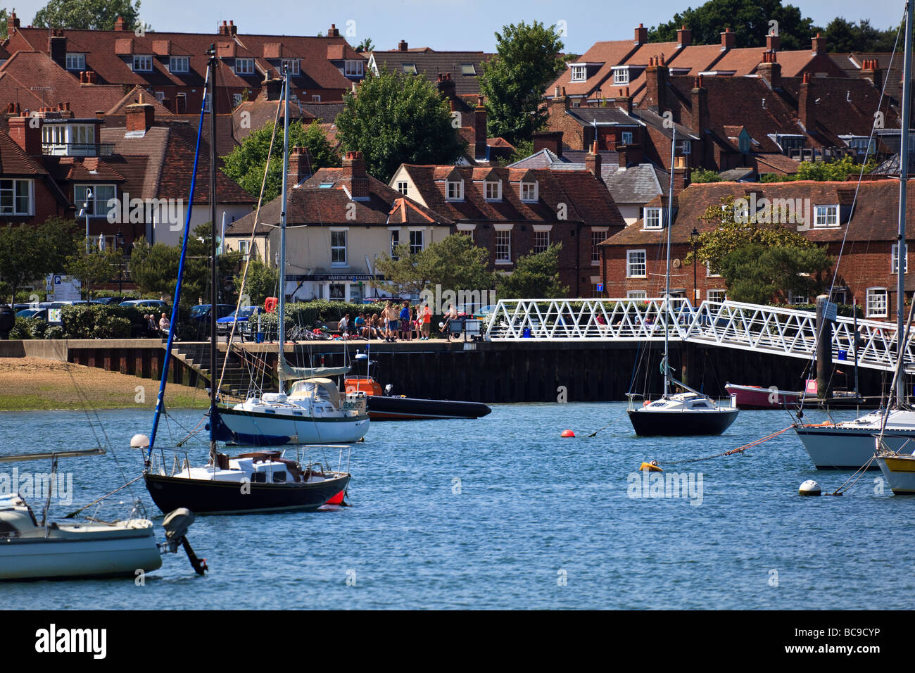 Hamble village hi-res stock photography and images - Alamy
