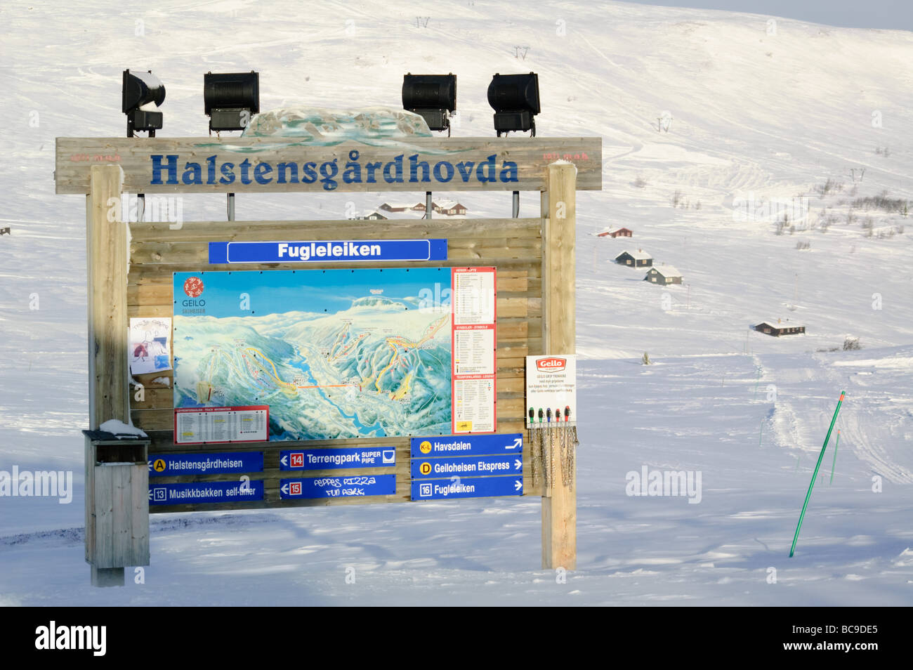 Ski map resort hi-res stock photography and images - Alamy