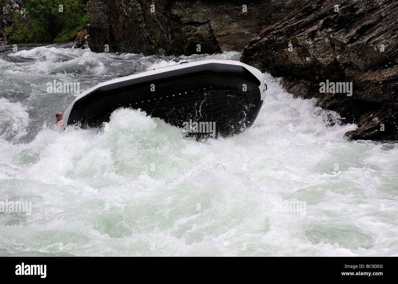 Overturn Stock Photos & Overturn Stock Images - Alamy