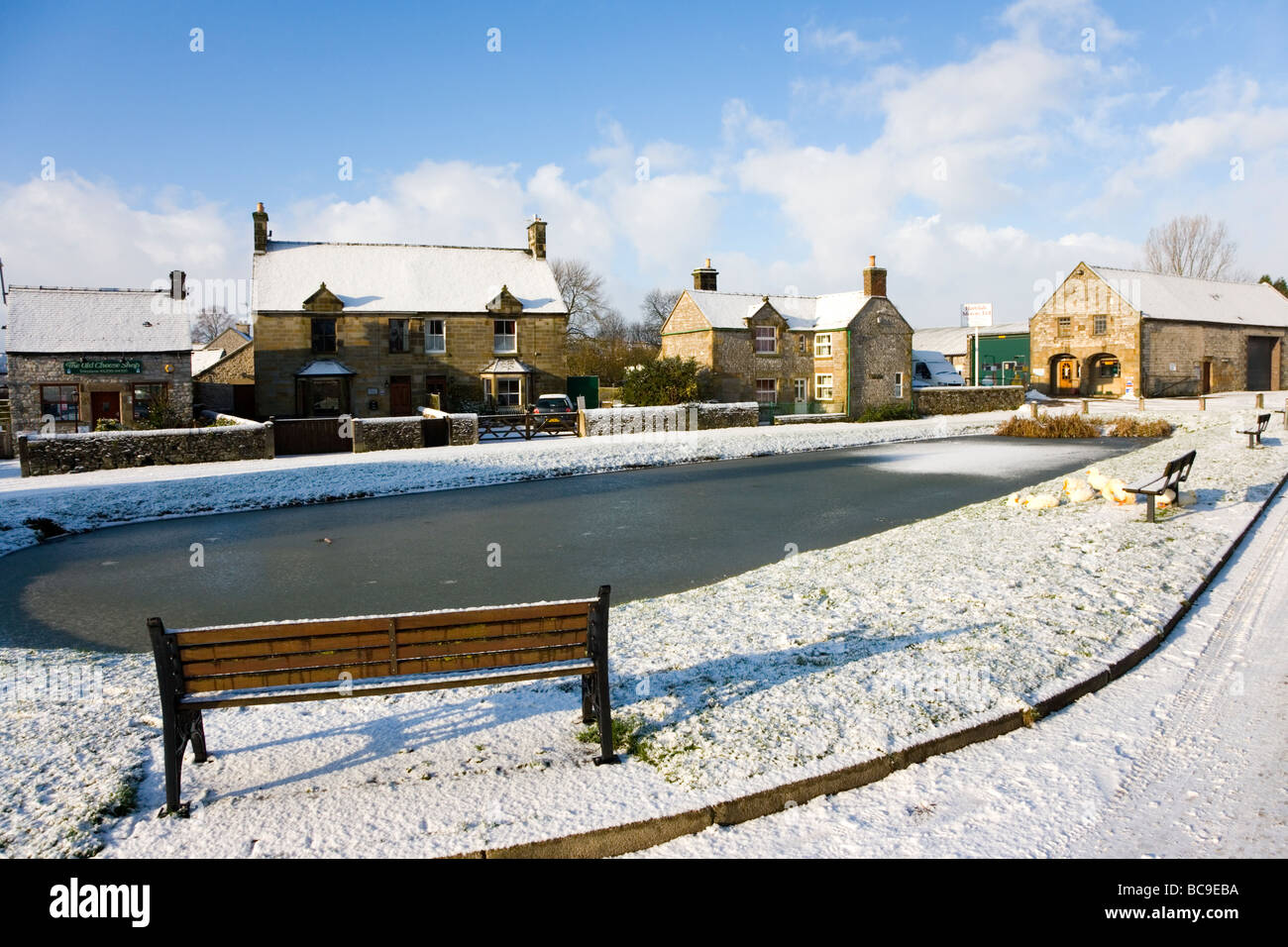 Hartington village hi-res stock photography and images - Alamy