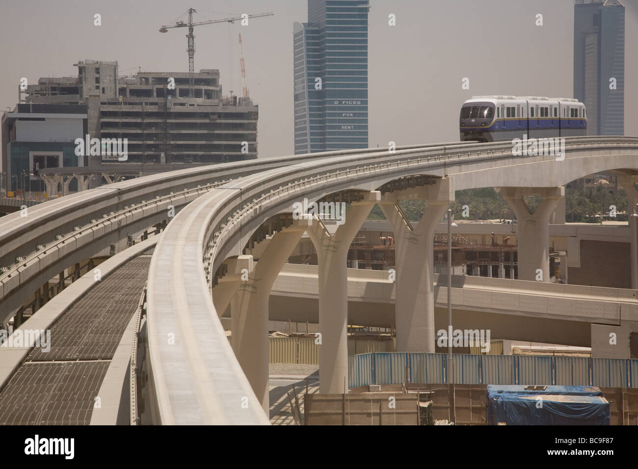 Dubai Palm Jumeirah Monorail Train and Track UAE Stock Photo - Alamy