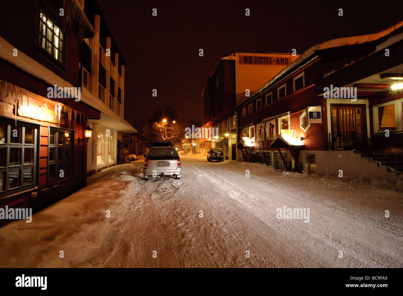 Ski town night hi-res stock photography and images - Alamy