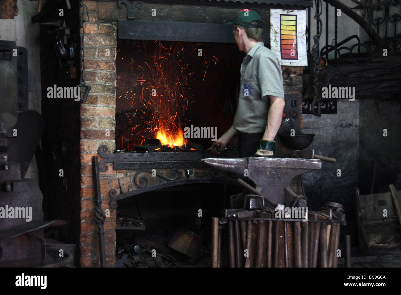 Old anvil tools in forge hi-res stock photography and images - Alamy