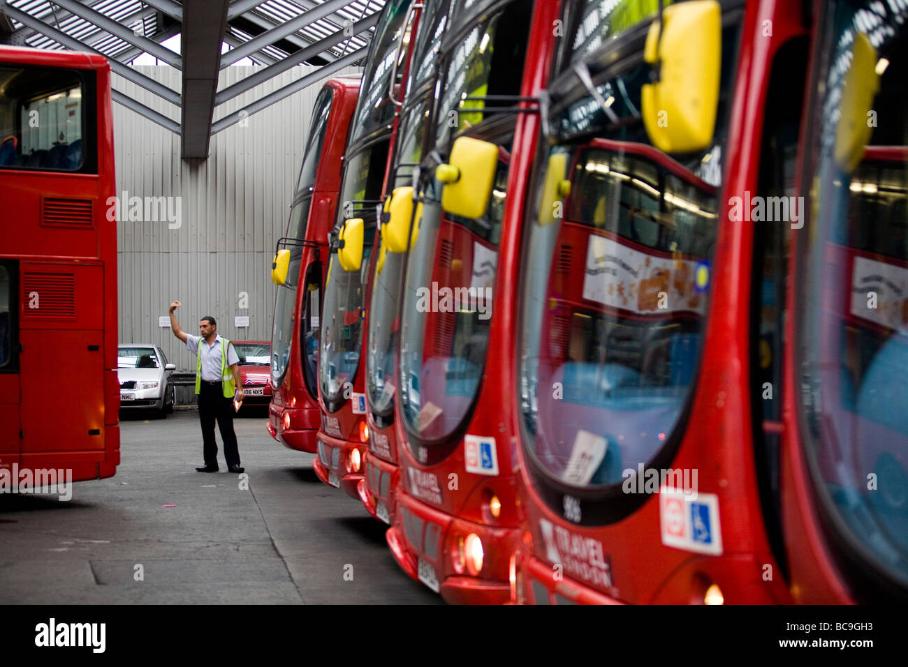 bus mechanic technician fix double decker London Stock Photo - Alamy