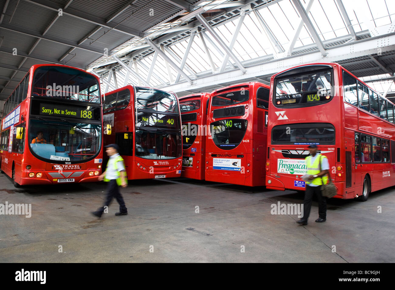 bus mechanic technician fix double decker London Stock Photo - Alamy