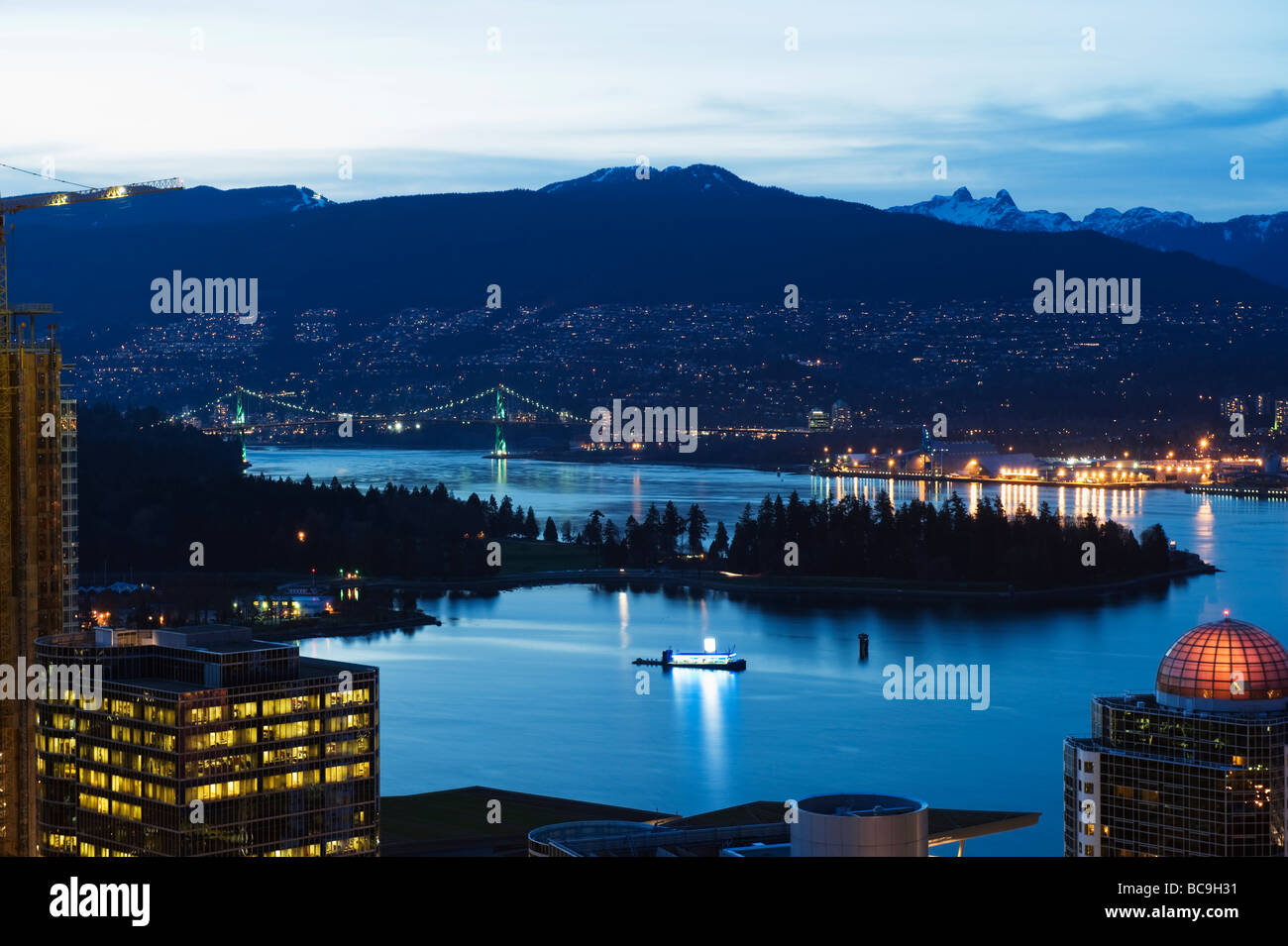 Canada vancouver mountain hi-res stock photography and images - Alamy