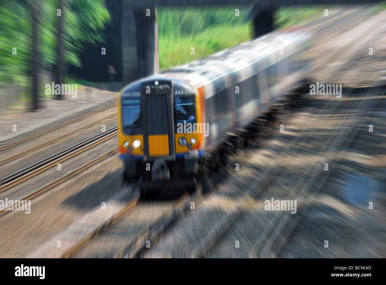 British fast train hi-res stock photography and images - Alamy