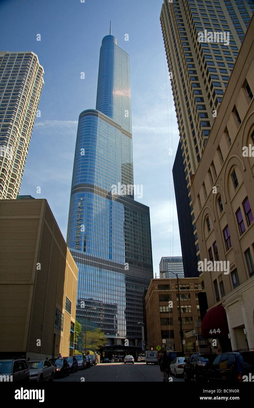 Trump international hotel and tower hi-res stock photography and images ...