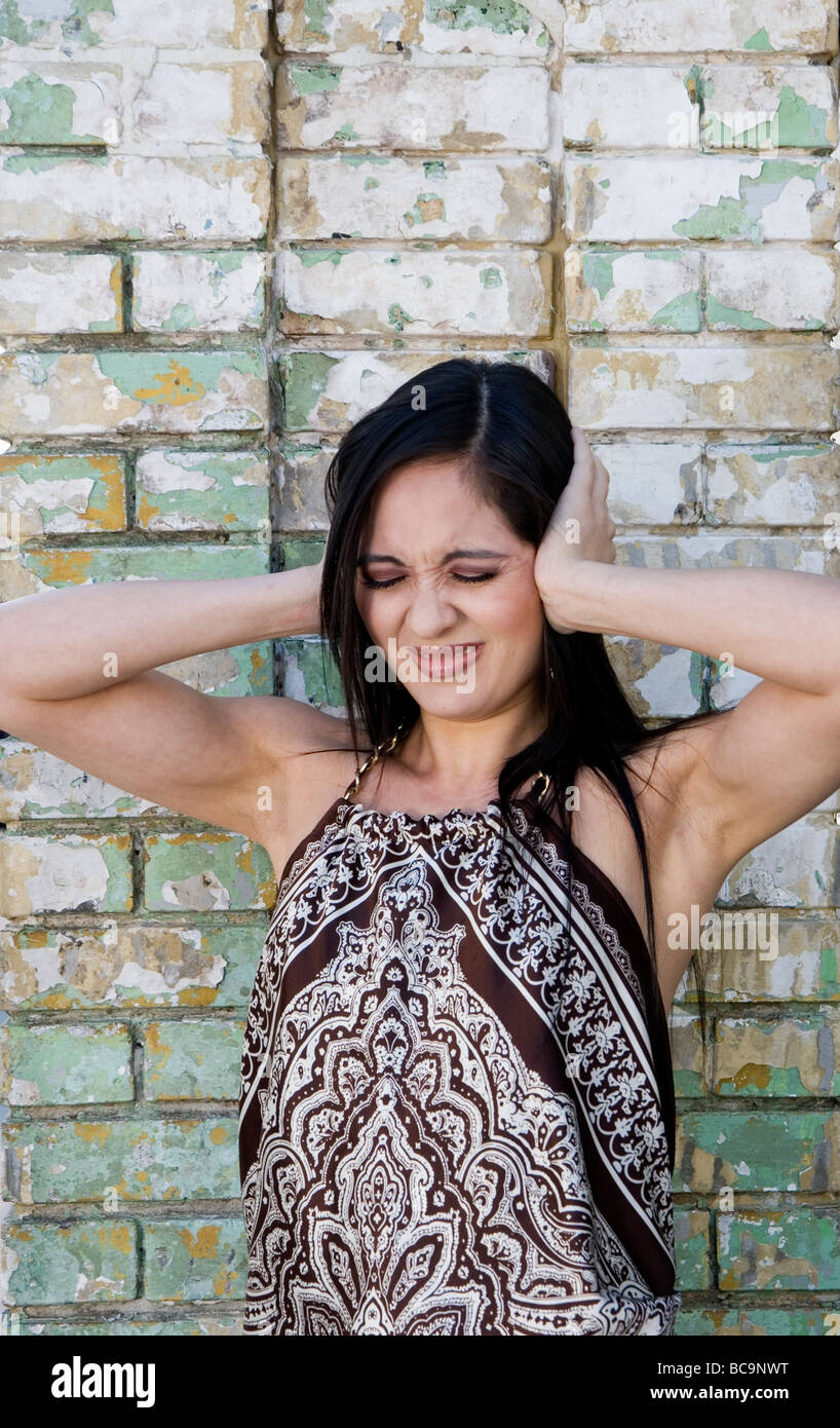 Noise pollution hi-res stock photography and images - Alamy