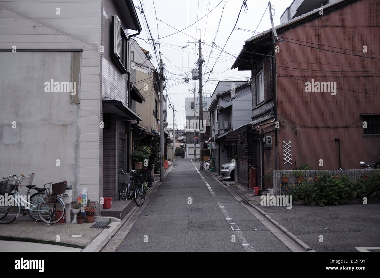 Empty street in Kyoto, Japan Stock Photo - Alamy