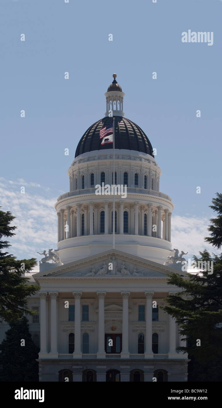 Millions of dollars hi-res stock photography and images - Alamy