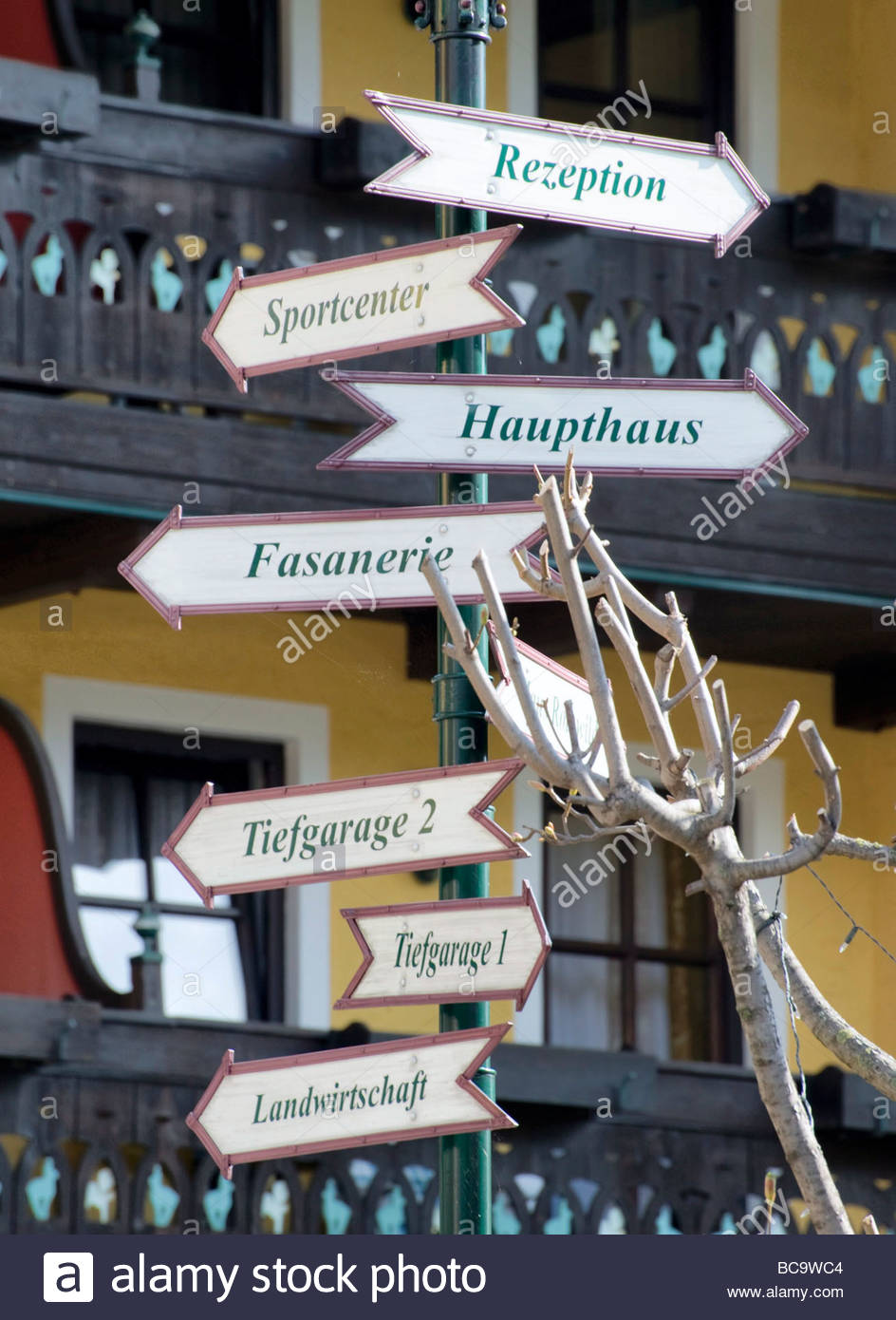 Hotel Front Desk Sign Stock Photos & Hotel Front Desk Sign Stock Images ...