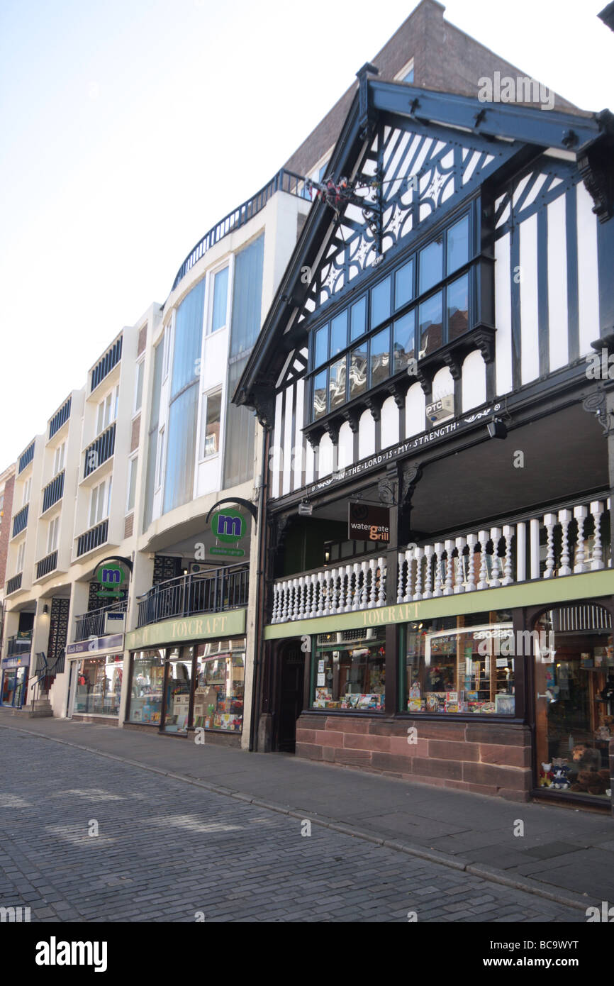 Street scene in Chester Stock Photo - Alamy