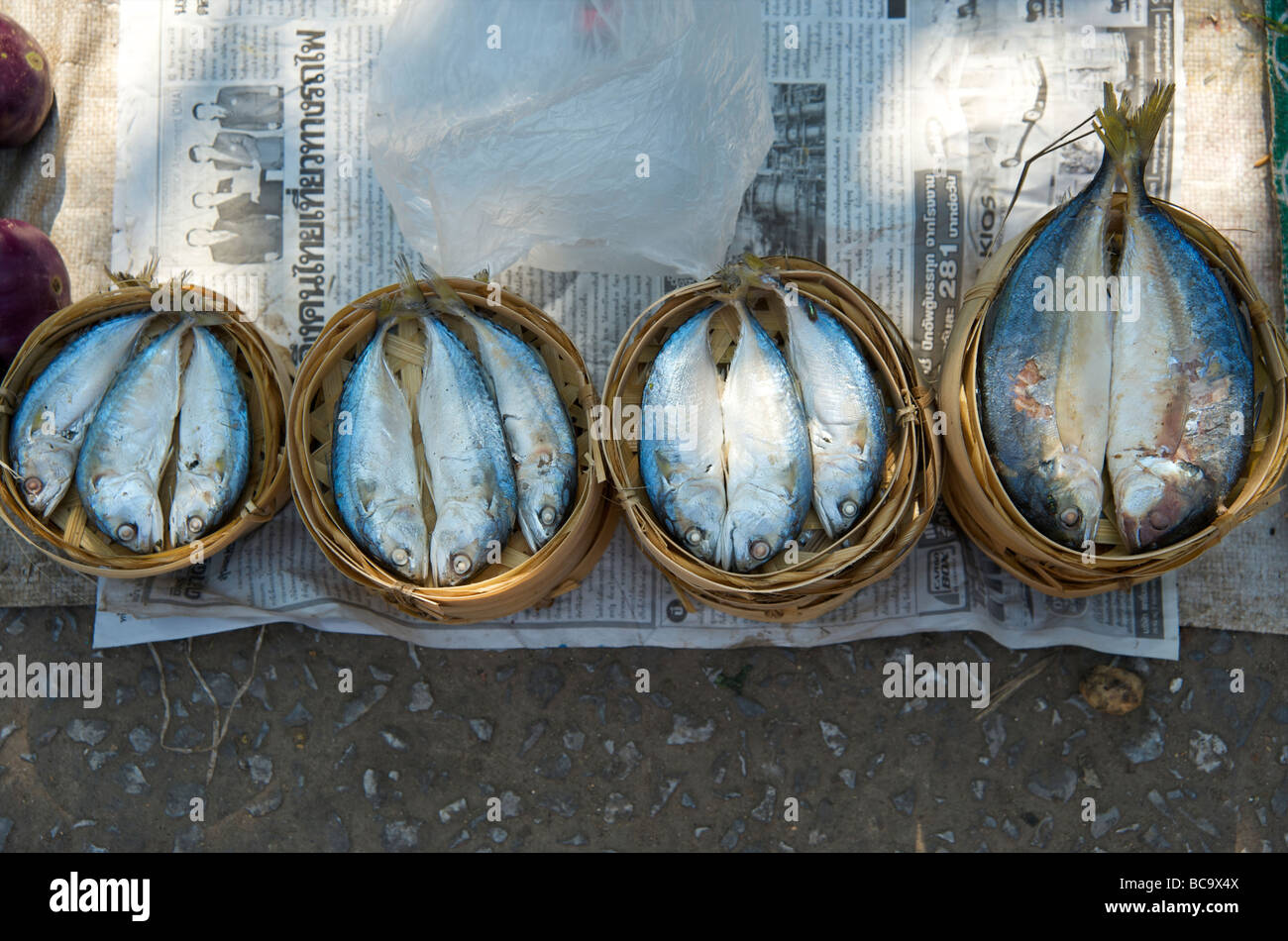 Bamboo steamers hi-res stock photography and images - Alamy