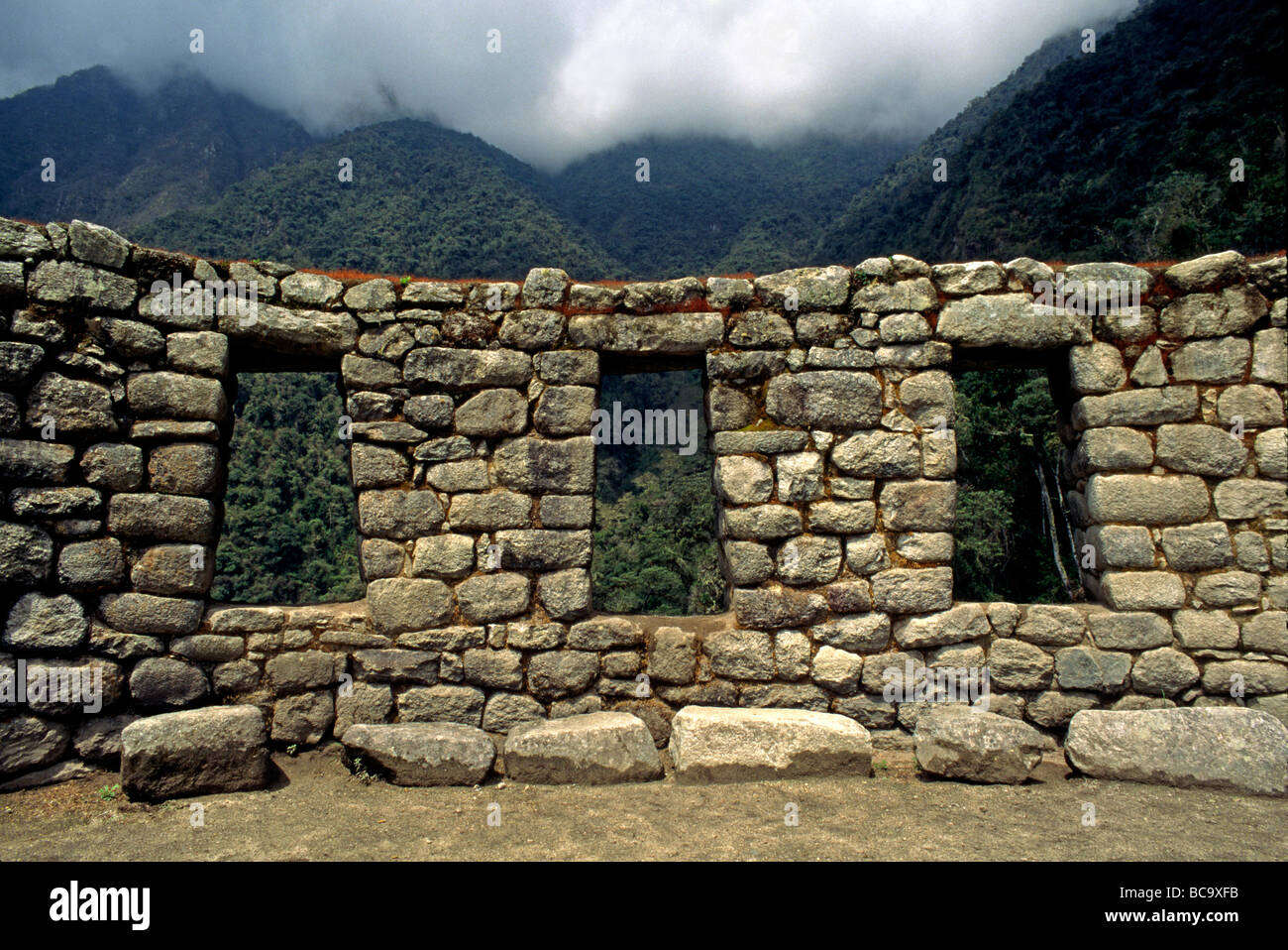 Inca archeology stone window hi-res stock photography and images - Alamy