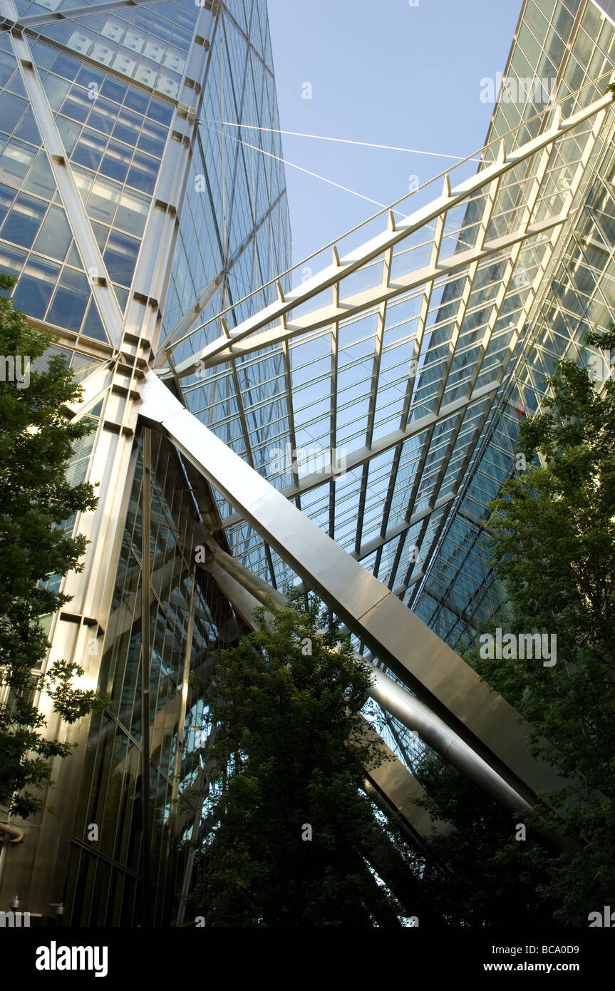 Broadgate Tower at 201 Bishopsgate, London, EC2 in late afternoon ...