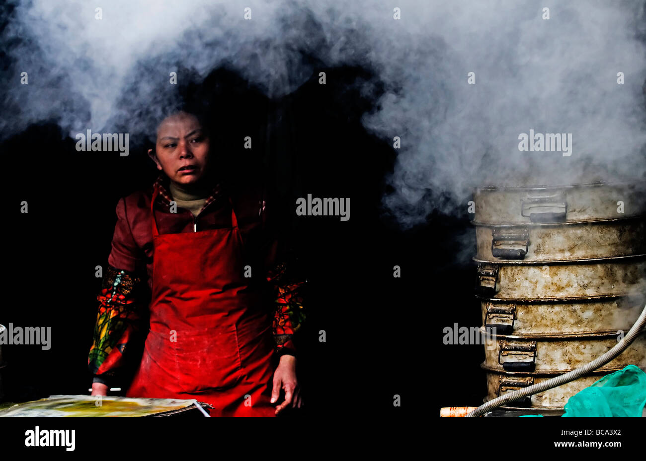 chinese cook in shanghai china Stock Photo - Alamy