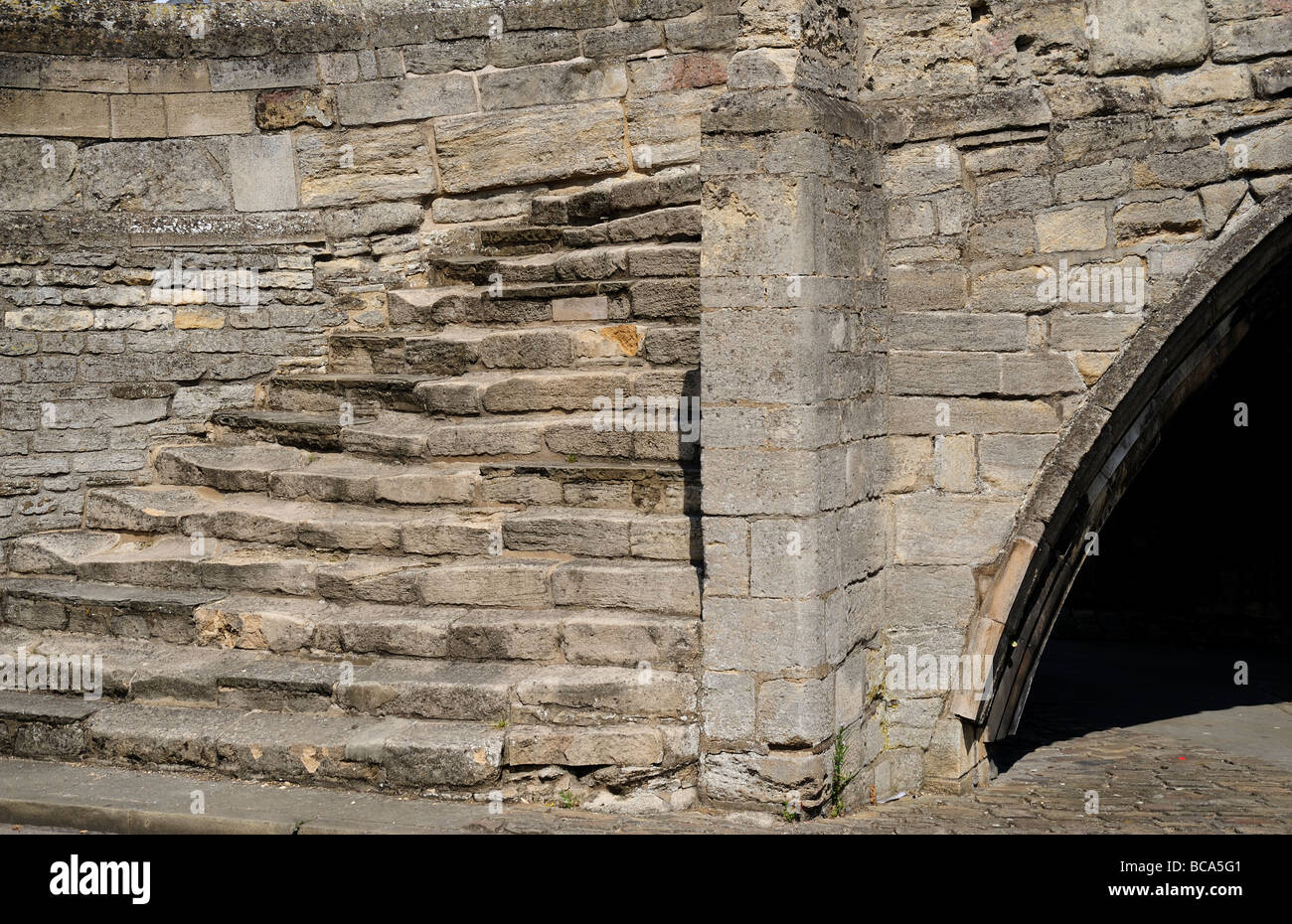 Three legged road hi-res stock photography and images - Alamy