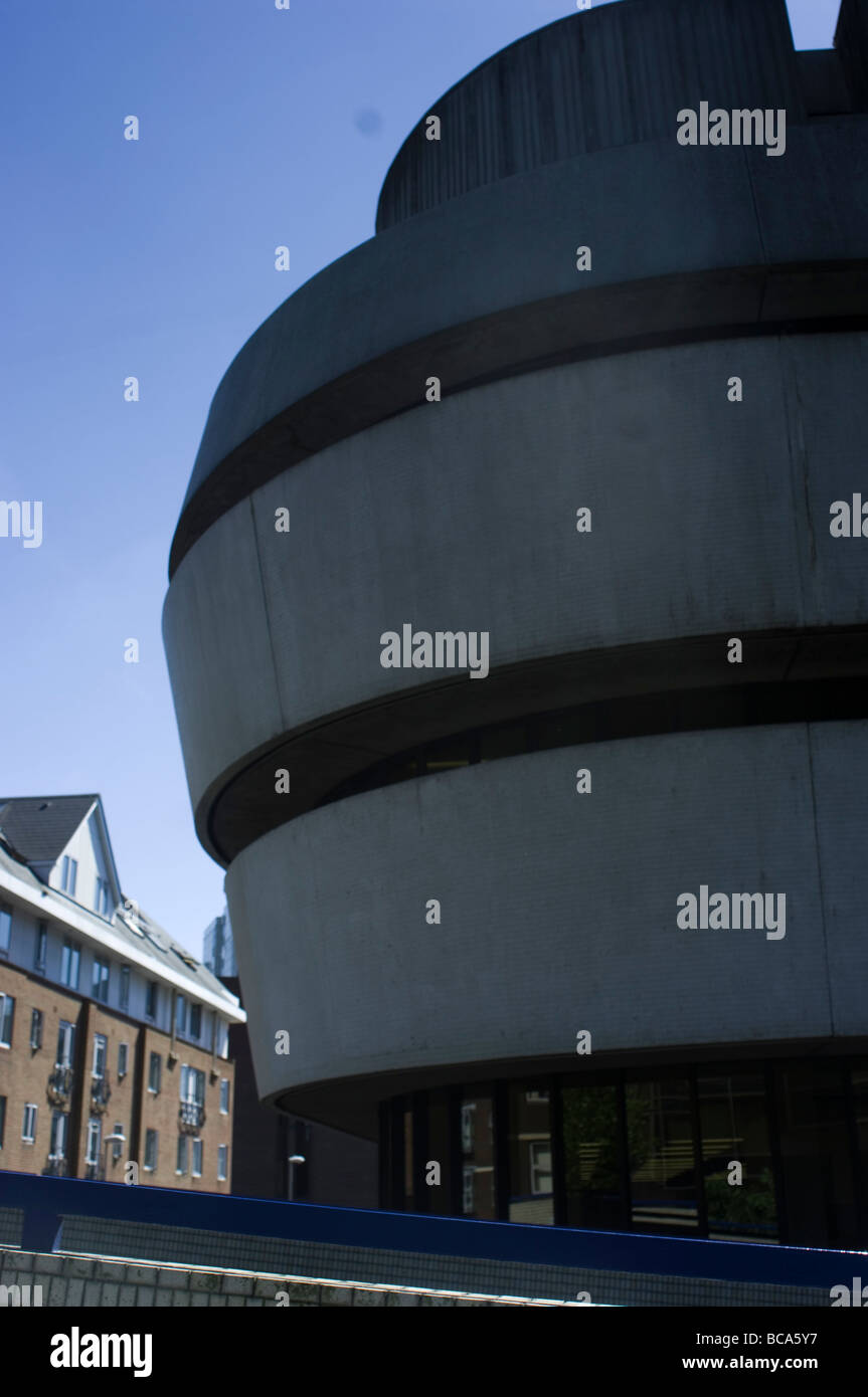 Portsmouth Central Library Stock Photo - Alamy
