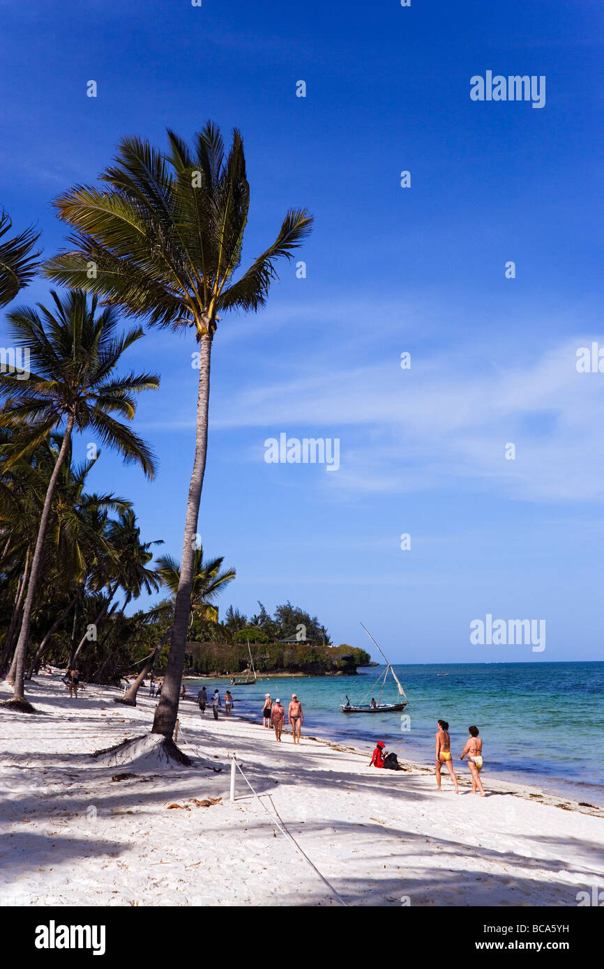 Shanzu beach hi-res stock photography and images - Alamy