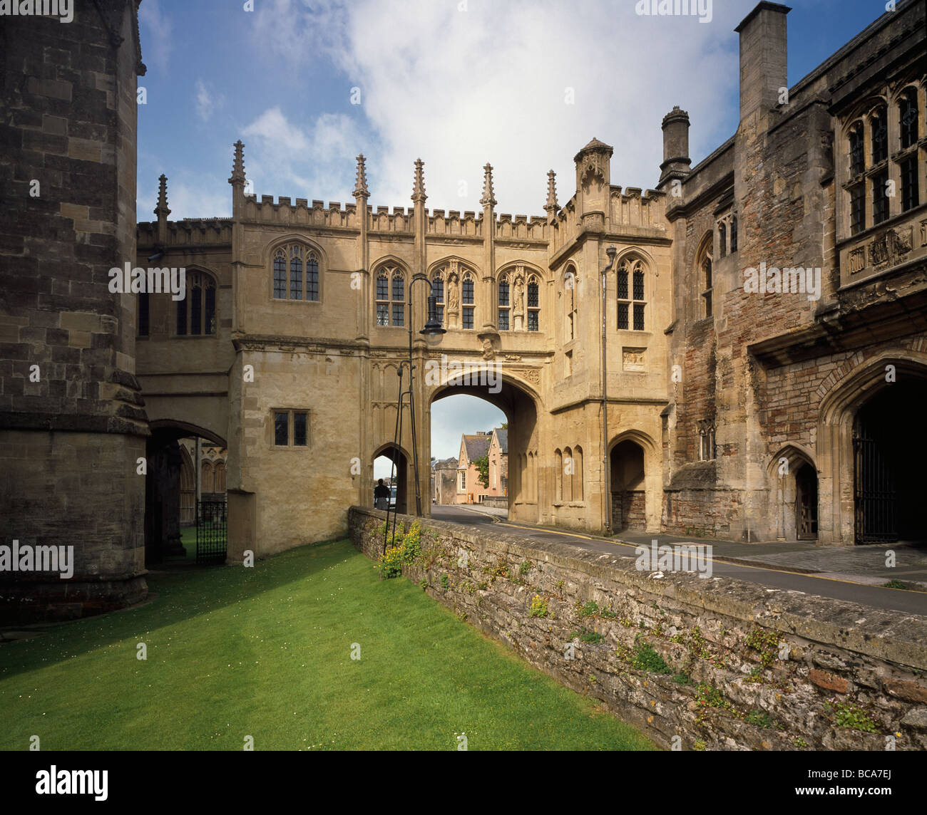 Wells Cathedral Chain Gate Stock Photo - Alamy