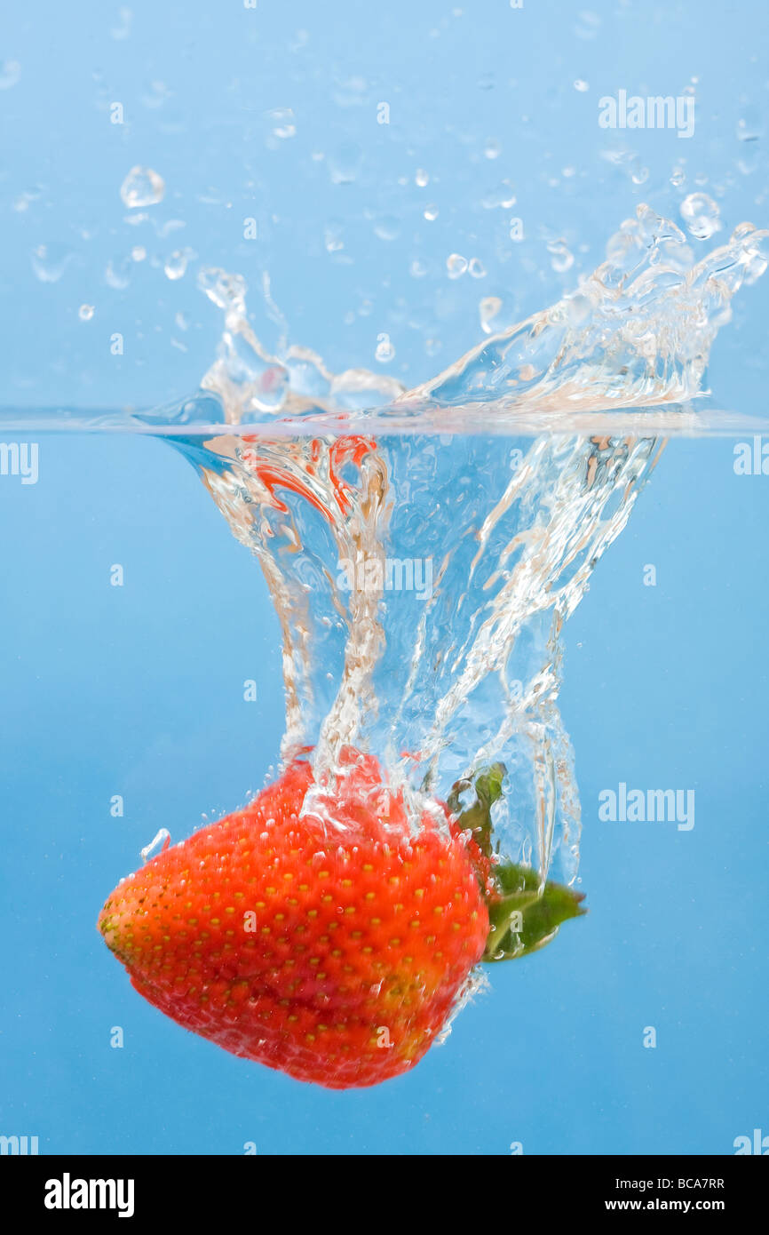 Strawberry splash hi-res stock photography and images - Alamy