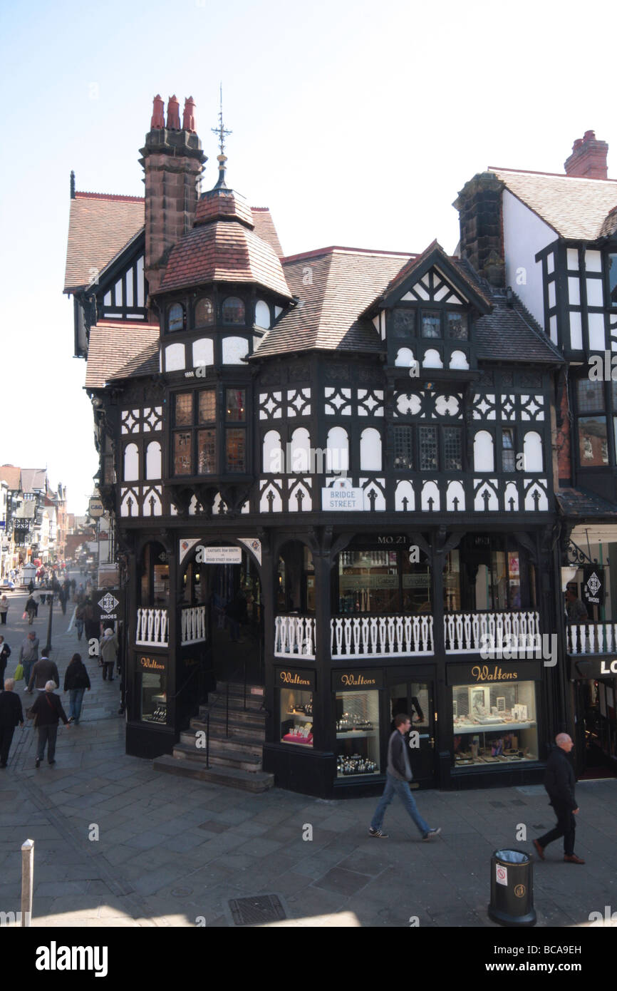Street scene in Chester Stock Photo - Alamy