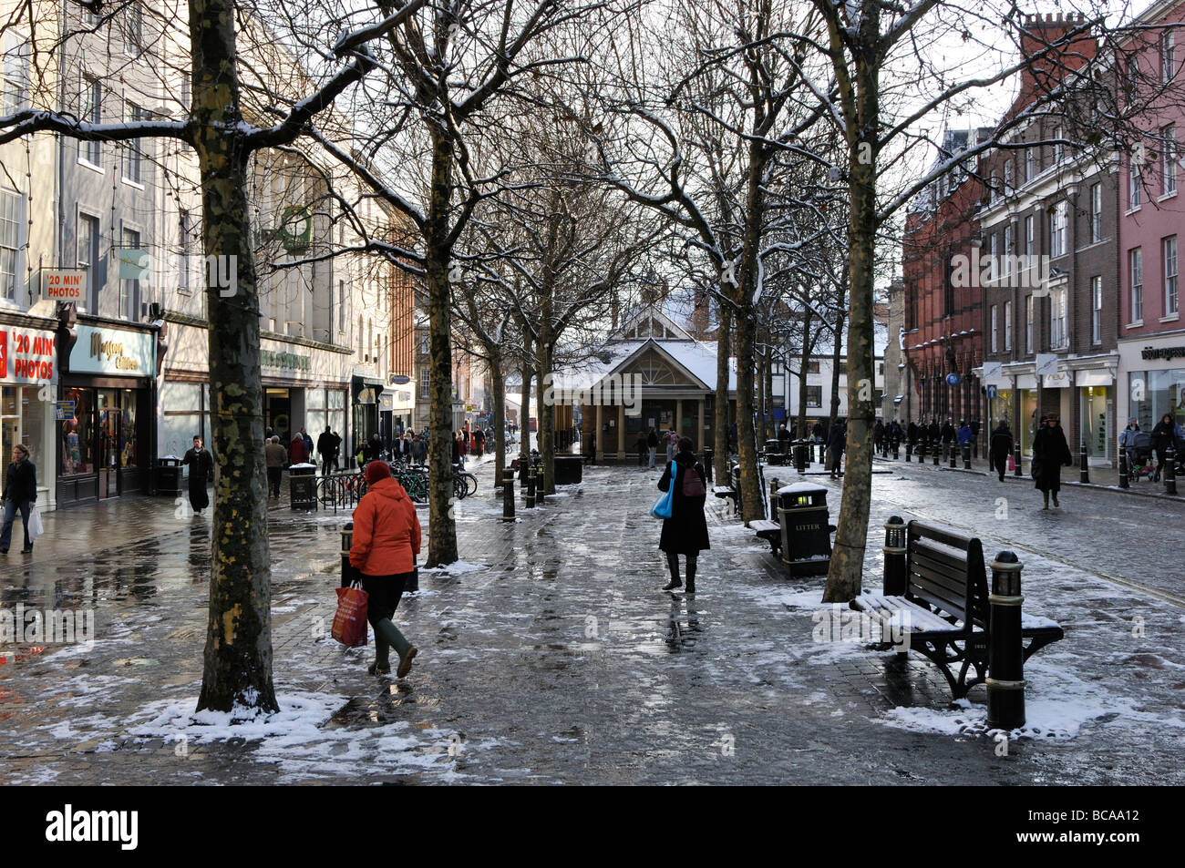 York uk streets snow hi-res stock photography and images - Alamy